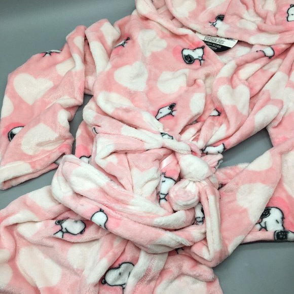 Berkshire | Intimates & Sleepwear | Peanuts Hooded Bath Robe Snoopy ...